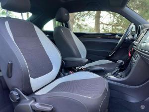 Balts Volkswagen Beetle 2013 Viļņa, ar dzinēja tilpumu 1.97 L un nobraukumu 263 tūkst. km par 7900 €, foto 31 vietnē AUTOMOTO.COM.LV