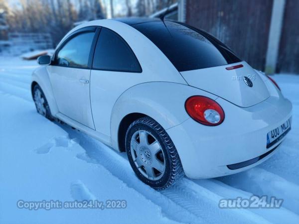 Balts Volkswagen Beetle 2008 Tallina, ar dzinēja tilpumu 1.60 L un nobraukumu 196 tūkst. km par 3800 €, foto 5 vietnē AUTOMOTO.COM.LV