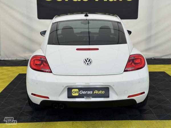White Volkswagen Beetle 2012 in Avizieniai, with an engine capacity of 2.00 L and mileage of 250 thousand km for 7200 €, photo 5 on AUTOMOTO.COM.LV
