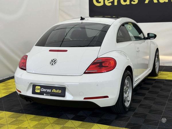 Balts Volkswagen Beetle 2012 Viļņa, ar dzinēja tilpumu 1.97 L un nobraukumu 250 tūkst. km par 7200 €, foto 4 vietnē AUTOMOTO.COM.LV