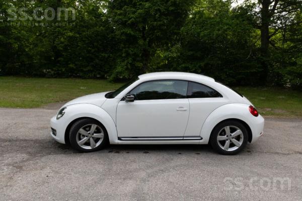 Balts Volkswagen Beetle 2012 Liepāja, ar dzinēja tilpumu 2.00 L un nobraukumu 210 tūkst. km par 7200 €, foto 4 vietnē AUTOMOTO.COM.LV