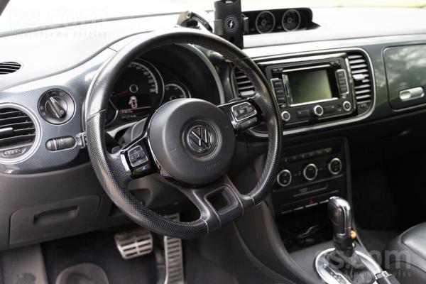 Balts Volkswagen Beetle 2012 Liepāja, ar dzinēja tilpumu 2.00 L un nobraukumu 210 tūkst. km par 7200 €, foto 10 vietnē AUTOMOTO.COM.LV