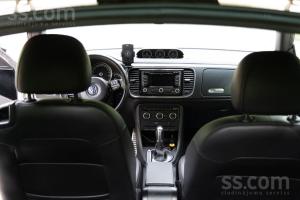Balts Volkswagen Beetle 2012 Liepāja, ar dzinēja tilpumu 2.00 L un nobraukumu 210 tūkst. km par 7200 €, foto 12 vietnē AUTOMOTO.COM.LV
