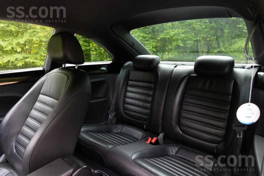 Balts Volkswagen Beetle 2012 Liepāja, ar dzinēja tilpumu 2.00 L un nobraukumu 210 tūkst. km par 7200 €, foto 14 vietnē AUTOMOTO.COM.LV