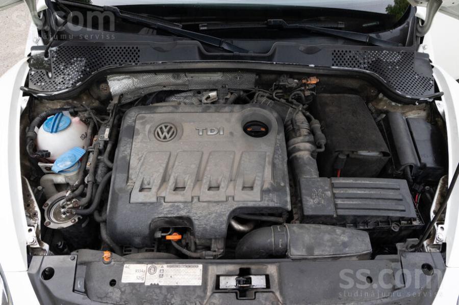 Balts Volkswagen Beetle 2012 Liepāja, ar dzinēja tilpumu 2.00 L un nobraukumu 210 tūkst. km par 7200 €, foto 16 vietnē AUTOMOTO.COM.LV