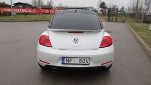 Balts Volkswagen Beetle 2013 Rīga, ar dzinēja tilpumu 1.60 L un nobraukumu 254 tūkst. km par 5950 €, foto 19 vietnē AUTOMOTO.COM.LV