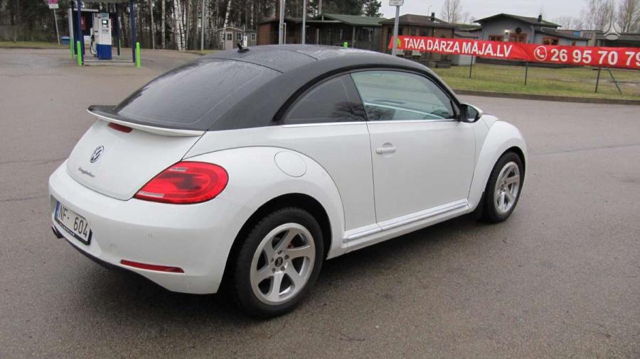 Balts Volkswagen Beetle 2013 Rīga, ar dzinēja tilpumu 1.60 L un nobraukumu 254 tūkst. km par 5950 €, foto 21 vietnē AUTOMOTO.COM.LV
