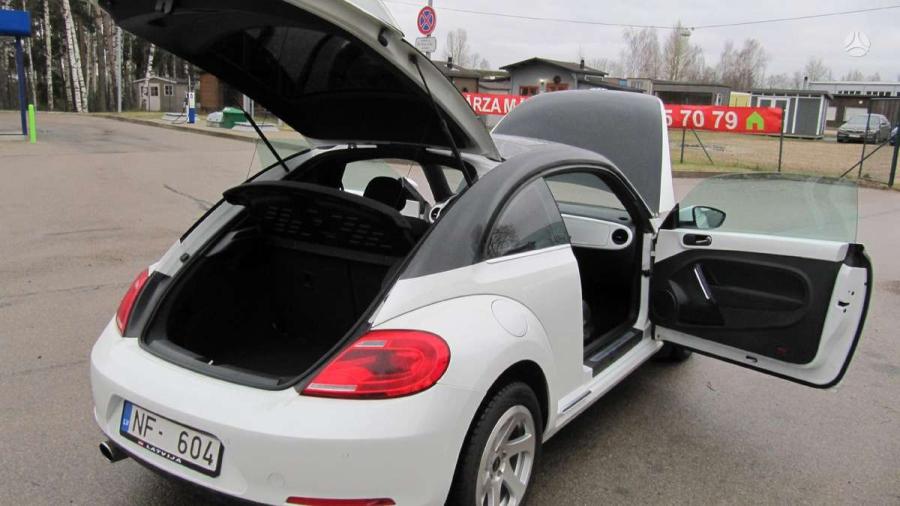 Balts Volkswagen Beetle 2013 Rīga, ar dzinēja tilpumu 1.60 L un nobraukumu 254 tūkst. km par 5950 €, foto 31 vietnē AUTOMOTO.COM.LV
