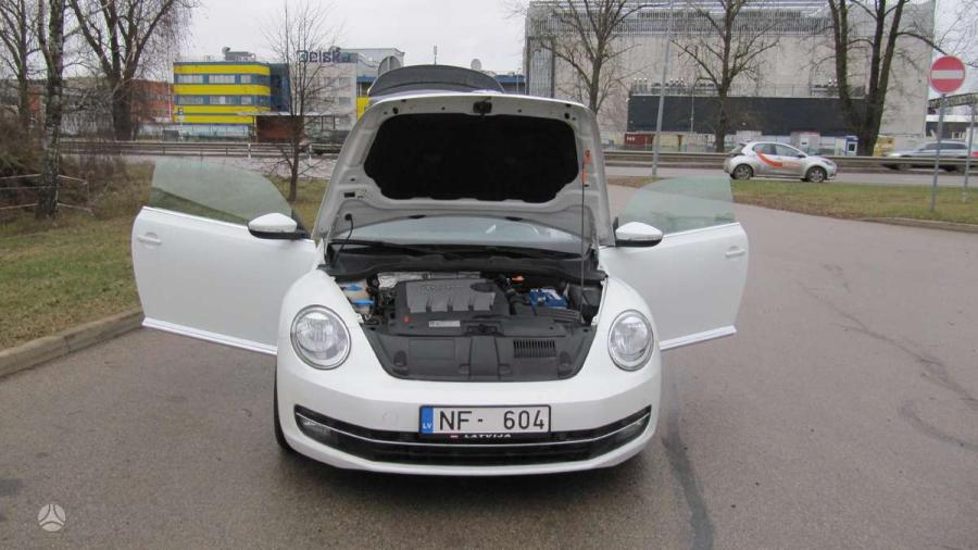 Balts Volkswagen Beetle 2013 Rīga, ar dzinēja tilpumu 1.60 L un nobraukumu 254 tūkst. km par 5950 €, foto 33 vietnē AUTOMOTO.COM.LV