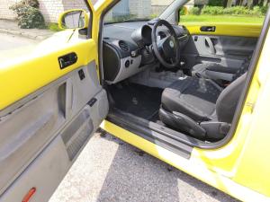 Yellow Volkswagen Beetle 1999 in Kaunas, with an engine capacity of 1.90 L and mileage of 300 thousand km for 400 €, photo 9 on AUTOMOTO.COM.LV