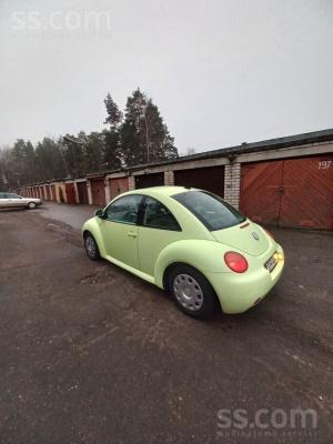 Dzeltens Volkswagen Beetle 2000 Rīga, ar dzinēja tilpumu 2.00 L un nobraukumu 152 tūkst. km par 2399 €, foto 4 vietnē AUTOMOTO.COM.LV