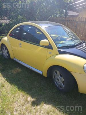 Yellow Volkswagen Beetle 2002 in Riga, with an engine capacity of 2.00 L and mileage of 228 thousand km for 1500 €, photo 4 on AUTOMOTO.COM.LV