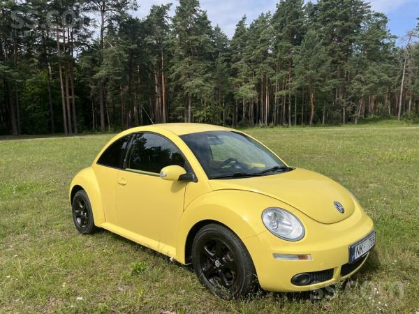 Yellow Volkswagen Beetle 2007 in Riga, with an engine capacity of 1.60 L and mileage of 195 thousand km for 2400 €, photo 1 on AUTOMOTO.COM.LV