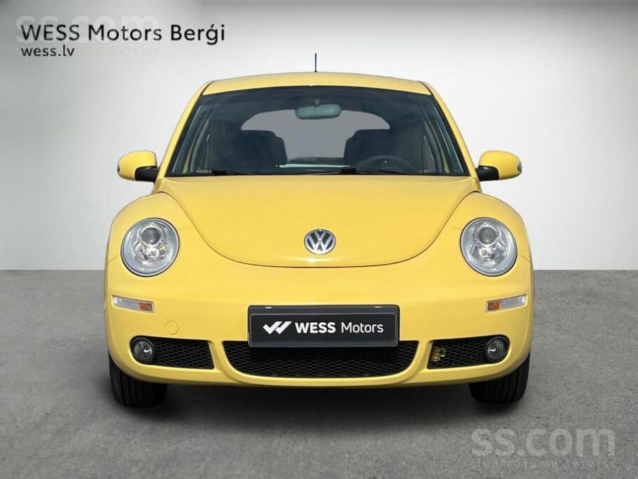 Yellow Volkswagen Beetle 2009 in Riga, with an engine capacity of 1.60 L and mileage of 121 thousand km for 5990 €, photo 6 on AUTOMOTO.COM.LV