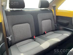 Yellow Volkswagen Beetle 2009 in Riga, with an engine capacity of 1.60 L and mileage of 121 thousand km for 5990 €, photo 8 on AUTOMOTO.COM.LV