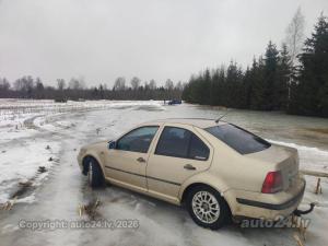 Smilšu krāsa Volkswagen Bora 2001 Tallina, ar dzinēja tilpumu 1.90 L un nobraukumu 0 tūkst. km par 999 €, foto 6 vietnē AUTOMOTO.COM.LV