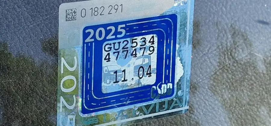 Черный Фольксваген Бора 1999 в Валмиера, объемом двигателя 2.00 л и пробегом 306 тыс. км за 1200 €, фото 14 на AUTOMOTO.COM.LV