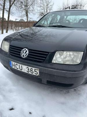Black Volkswagen Bora 2000 in Prienai, with an engine capacity of 1.90 L and mileage of 302 thousand km for 1250 €, photo  on AUTOMOTO.COM.LV