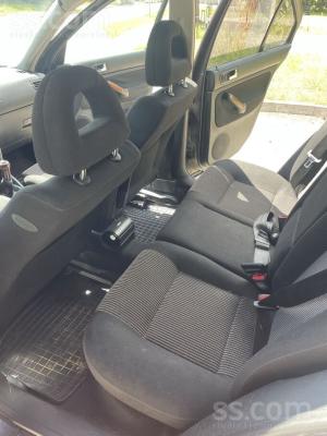 Melns Volkswagen Bora 2000 Rīga, ar dzinēja tilpumu 1.90 L un nobraukumu 402 tūkst. km par 1350 €, foto 7 vietnē AUTOMOTO.COM.LV