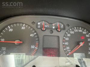 Melns Volkswagen Bora 2000 Rīga, ar dzinēja tilpumu 1.90 L un nobraukumu 402 tūkst. km par 1350 €, foto 9 vietnē AUTOMOTO.COM.LV