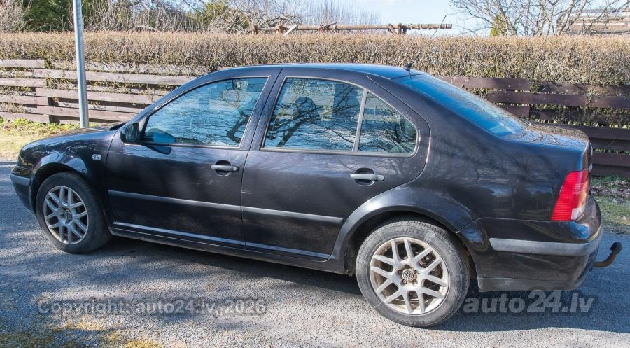 Melns Volkswagen Bora 2001 Paide, ar dzinēja tilpumu 2.00 L un nobraukumu 230 tūkst. km par 3000 €, foto 4 vietnē AUTOMOTO.COM.LV