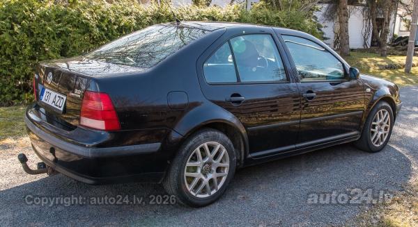 Black Volkswagen Bora 2001 in Paide, with an engine capacity of 2.00 L and mileage of 230 thousand km for 3000 €, photo 5 on AUTOMOTO.COM.LV