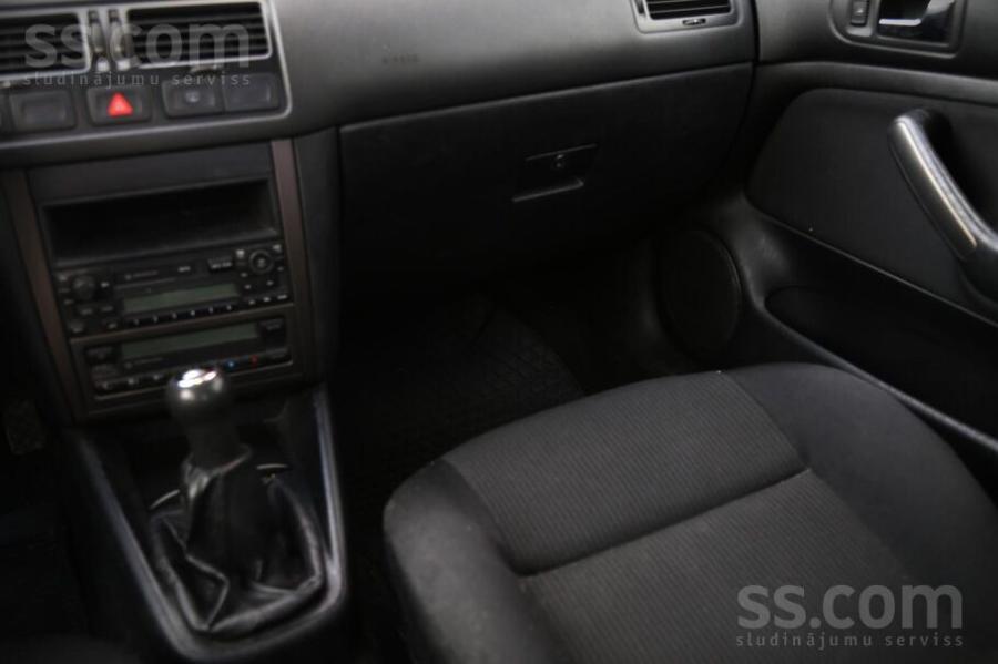 Melns Volkswagen Bora 2002 Rīga, ar dzinēja tilpumu 2.00 L un nobraukumu 201 tūkst. km par 1495 €, foto 9 vietnē AUTOMOTO.COM.LV