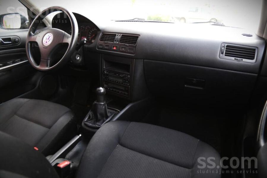 Melns Volkswagen Bora 2002 Rīga, ar dzinēja tilpumu 2.00 L un nobraukumu 201 tūkst. km par 1495 €, foto 10 vietnē AUTOMOTO.COM.LV