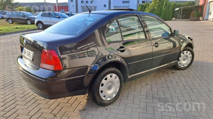 Melns Volkswagen Bora 2003 Rīga, ar dzinēja tilpumu 1.90 L un nobraukumu 0 tūkst. km par 2690 €, foto 3 vietnē AUTOMOTO.COM.LV
