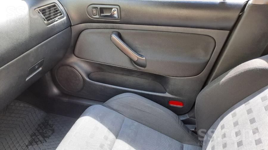 Melns Volkswagen Bora 2003 Rīga, ar dzinēja tilpumu 1.90 L un nobraukumu 0 tūkst. km par 2690 €, foto 16 vietnē AUTOMOTO.COM.LV