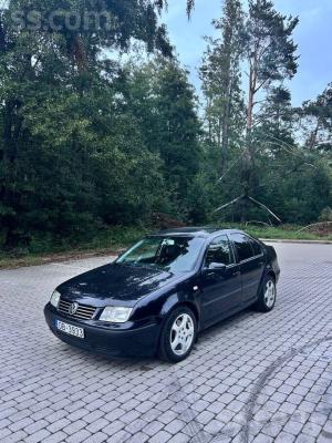Melns Volkswagen Bora 2004 Rīga, ar dzinēja tilpumu 1.90 L un nobraukumu 333 tūkst. km par 1550 €, foto  vietnē AUTOMOTO.COM.LV