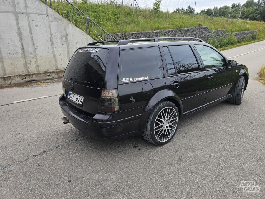 Melns Volkswagen Bora 2003 Panevēža, ar dzinēja tilpumu 1.90 L un nobraukumu 383 tūkst. km par 1800 €, foto 4 vietnē AUTOMOTO.COM.LV