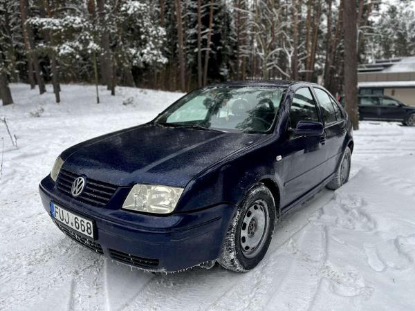 Blue Volkswagen Bora 1999 in Vilnius, with an engine capacity of 1.90 L and mileage of 4500 thousand km for 650 €, photo 1 on AUTOMOTO.COM.LV