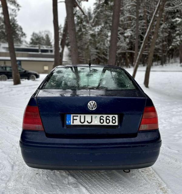 Blue Volkswagen Bora 1999 in Vilnius, with an engine capacity of 1.90 L and mileage of 4500 thousand km for 650 €, photo 5 on AUTOMOTO.COM.LV
