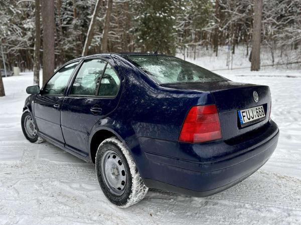 Blue Volkswagen Bora 1999 in Vilnius, with an engine capacity of 1.90 L and mileage of 4500 thousand km for 650 €, photo 6 on AUTOMOTO.COM.LV