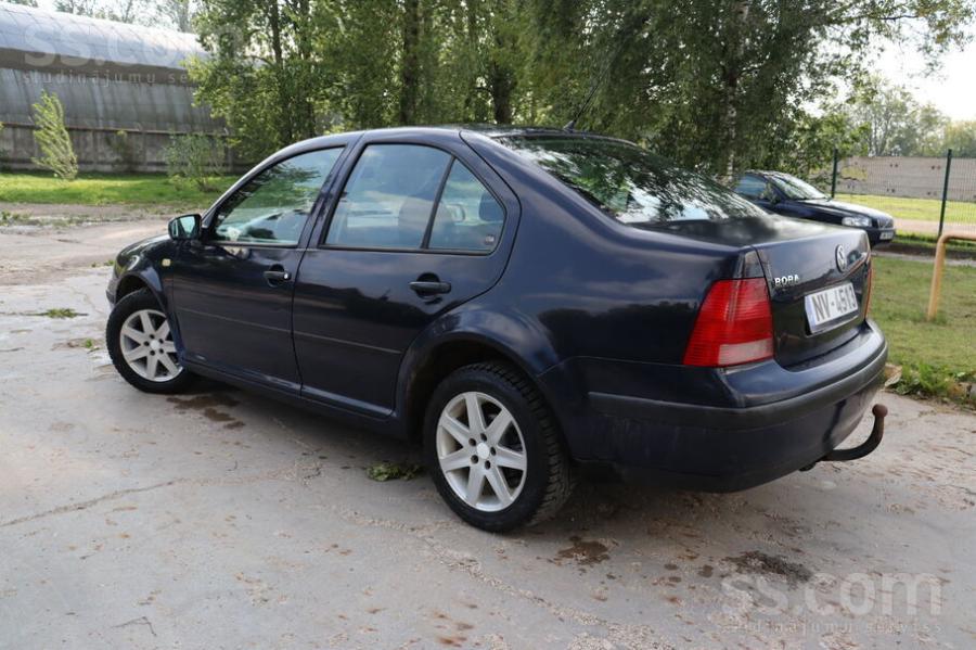 Zils Volkswagen Bora 1999 Rīga, ar dzinēja tilpumu 1.60 L un nobraukumu 0 tūkst. km par 1290 €, foto 4 vietnē AUTOMOTO.COM.LV