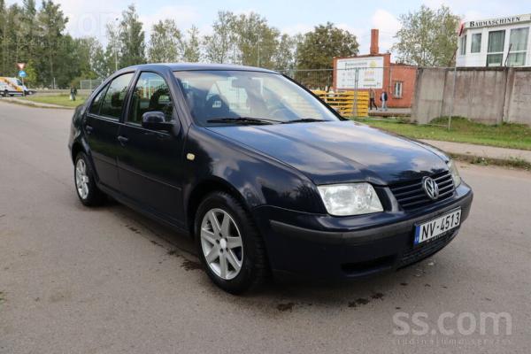 Zils Volkswagen Bora 1999 Rīga, ar dzinēja tilpumu 1.60 L un nobraukumu 0 tūkst. km par 1290 €, foto 3 vietnē AUTOMOTO.COM.LV