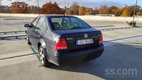 Blue Volkswagen Bora 2000 in Riga, with an engine capacity of 1.90 L and mileage of 338 thousand km for 1200 €, photo 3 on AUTOMOTO.COM.LV