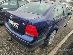Zils Volkswagen Bora 2000 Tallina, ar dzinēja tilpumu 1.90 L un nobraukumu 0 tūkst. km par 500 €, foto 4 vietnē AUTOMOTO.COM.LV