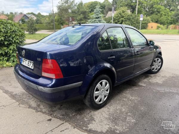 Zils Volkswagen Bora 2000 Kauņa, ar dzinēja tilpumu 1.90 L un nobraukumu 287 tūkst. km par 850 €, foto 5 vietnē AUTOMOTO.COM.LV