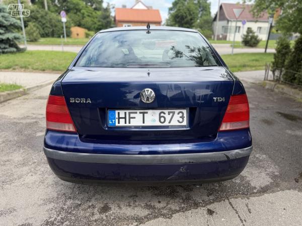 Zils Volkswagen Bora 2000 Kauņa, ar dzinēja tilpumu 1.90 L un nobraukumu 287 tūkst. km par 850 €, foto 6 vietnē AUTOMOTO.COM.LV