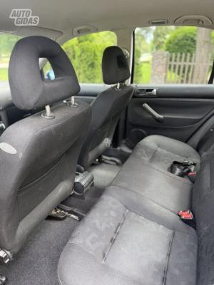 Blue Volkswagen Bora 2000 in Kaunas, with an engine capacity of 1.90 L and mileage of 287 thousand km for 850 €, photo 15 on AUTOMOTO.COM.LV