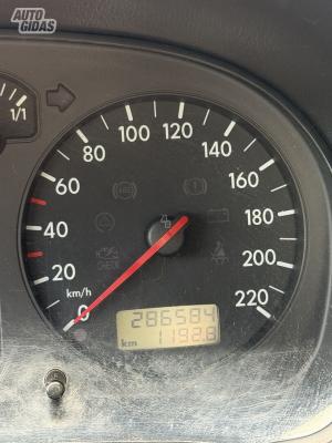 Blue Volkswagen Bora 2000 in Kaunas, with an engine capacity of 1.90 L and mileage of 287 thousand km for 850 €, photo 26 on AUTOMOTO.COM.LV