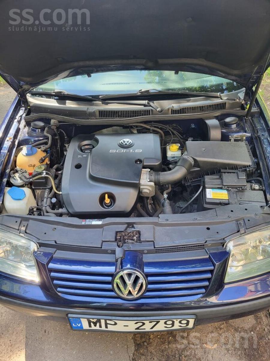 Blue Volkswagen Bora 2000 in Riga, with an engine capacity of 1.90 L and mileage of 175 thousand km for 2499 €, photo 6 on AUTOMOTO.COM.LV