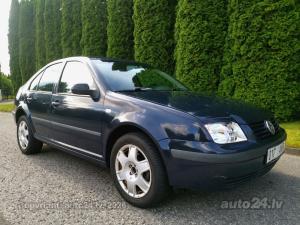 Zils Volkswagen Bora 2000 Tartu, ar dzinēja tilpumu 1.60 L un nobraukumu 350 tūkst. km par 890 €, foto 3 vietnē AUTOMOTO.COM.LV