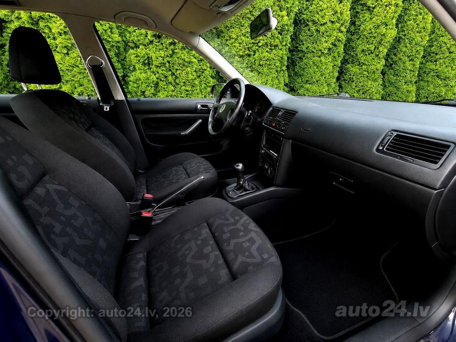 Zils Volkswagen Bora 2000 Tartu, ar dzinēja tilpumu 1.60 L un nobraukumu 350 tūkst. km par 890 €, foto 7 vietnē AUTOMOTO.COM.LV