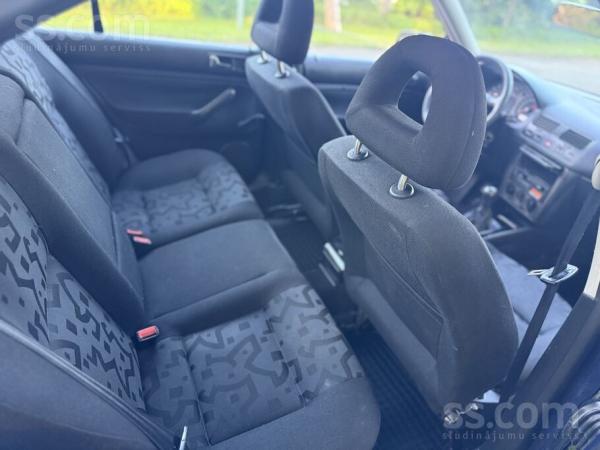 Фольксваген Бора 2000 в Кулдига на AUTOMOTO.COM.LV Синий Фольксваген Бора 2000 в Кулдига, объемом двигателя 1.60 л и пробегом 194 тыс. км за 1100 €, фото 7 на AUTOMOTO.COM.LV