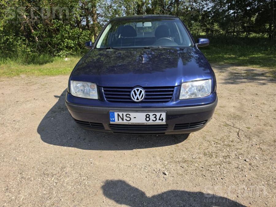 Zils Volkswagen Bora 2001 Rēzekne, ar dzinēja tilpumu 1.90 L un nobraukumu 406 tūkst. km par 1350 €, foto 3 vietnē AUTOMOTO.COM.LV