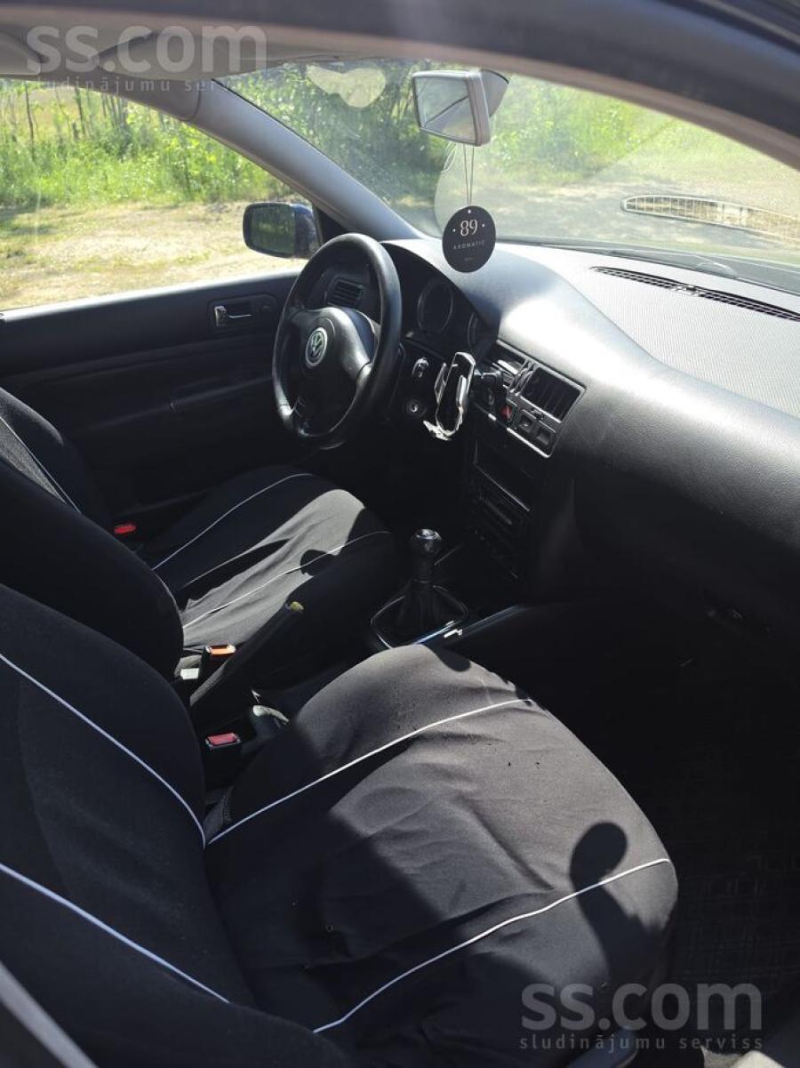 Zils Volkswagen Bora 2001 Rēzekne, ar dzinēja tilpumu 1.90 L un nobraukumu 406 tūkst. km par 1350 €, foto 9 vietnē AUTOMOTO.COM.LV
