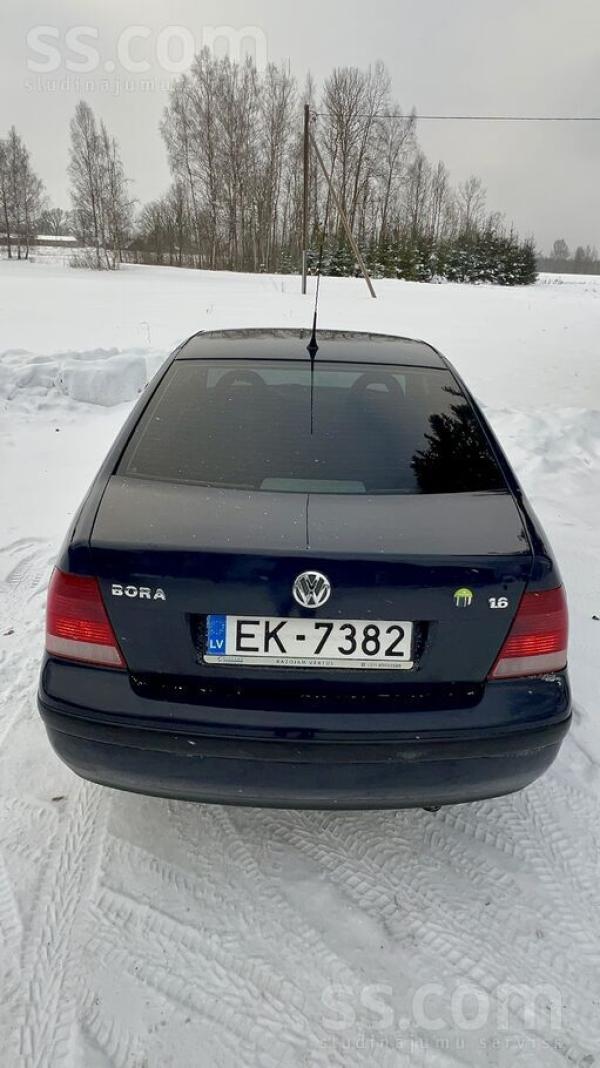 Zils Volkswagen Bora 2002 Gulbene, ar dzinēja tilpumu 1.60 L un nobraukumu 325 tūkst. km par 1490 €, foto 3 vietnē AUTOMOTO.COM.LV